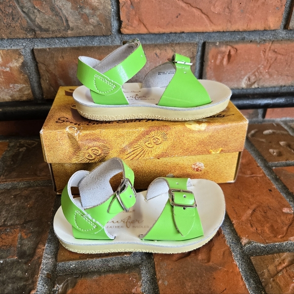 Salt Water Sandals by Hoy | Shoes | Lime Green Sun San Saltwater ...